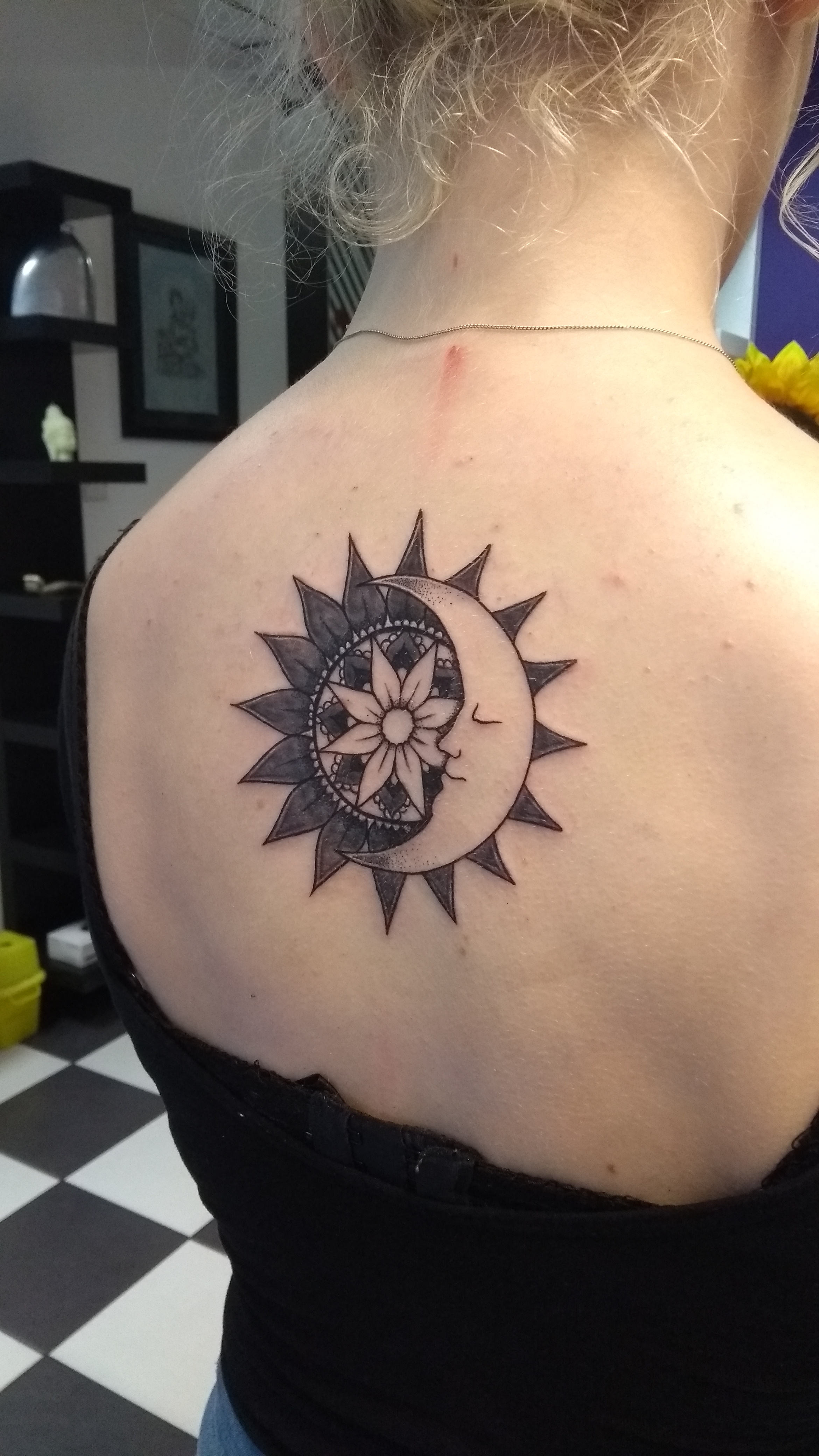 East London Tattoo - Vegan Tattoo - Geometric Tattoo Artist - Piercing